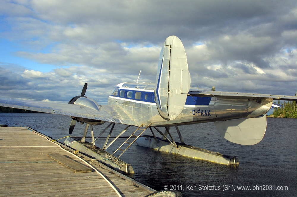 Twin Beech aircraft, BE-18 float plane photos & information. Welcome to ...
